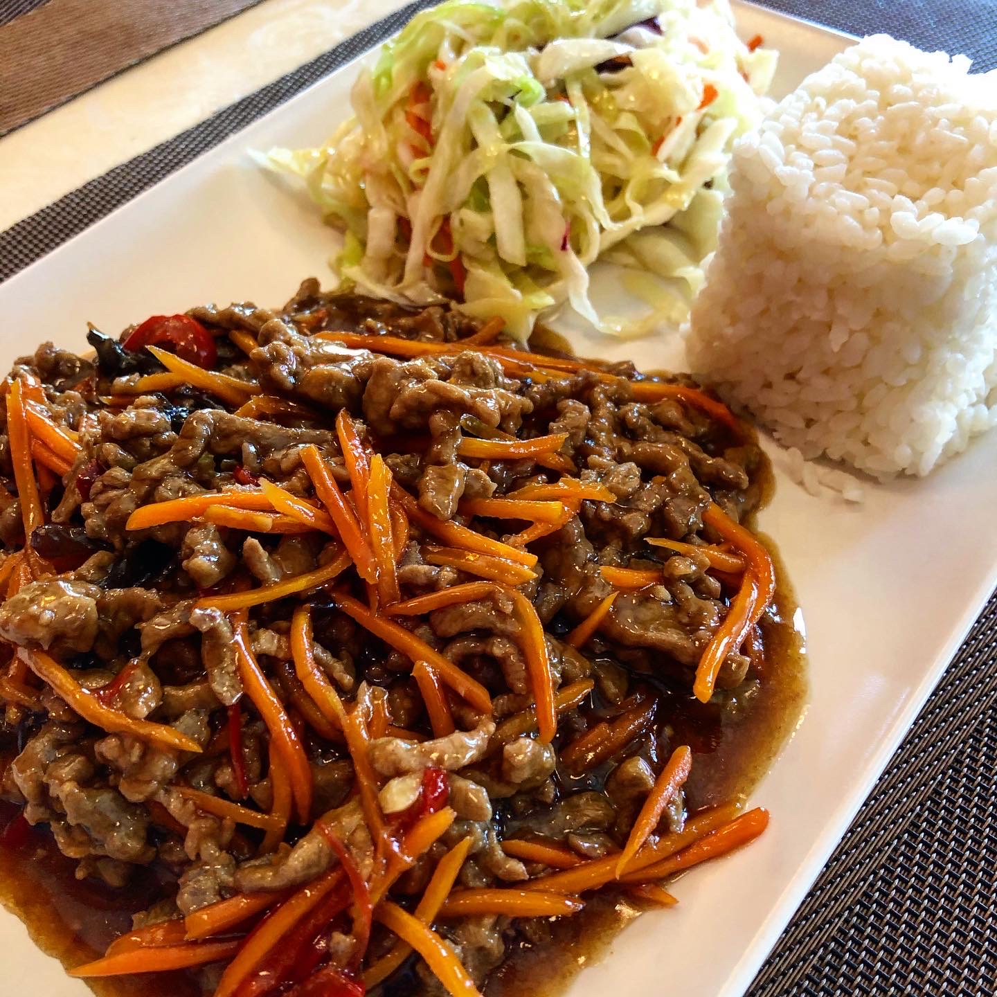 Kinų Smuklė - Eat Out Vilnius