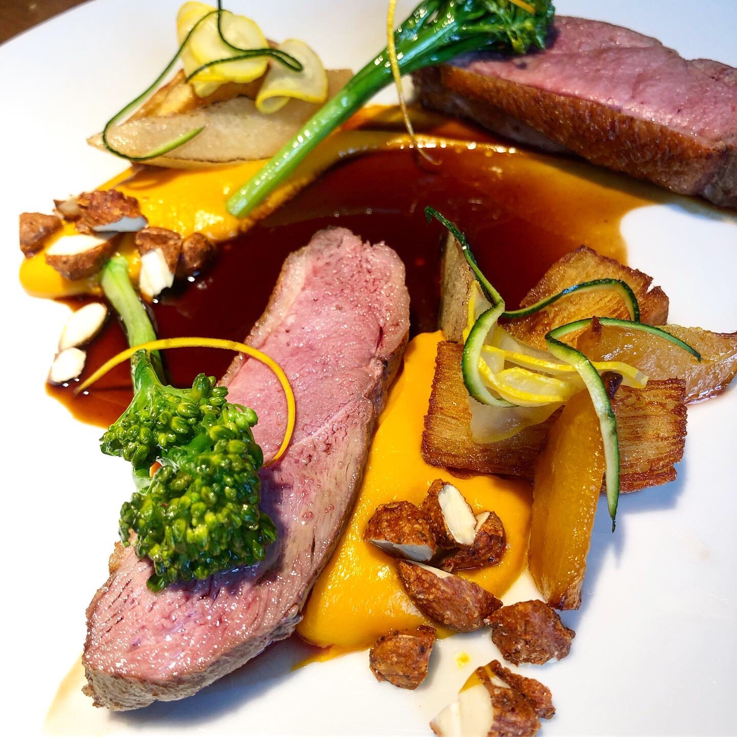 Trinity - Eat Out Vilnius